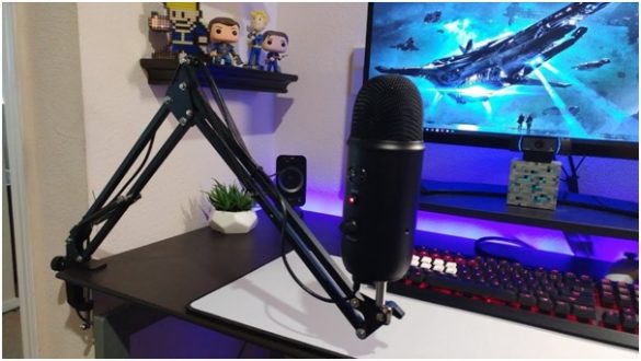 Different Categories of Boom Arm: Setting Up Home Studio